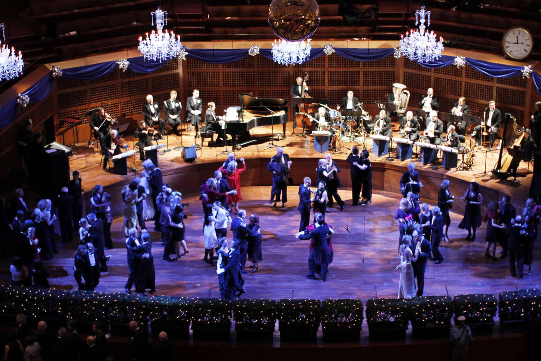 San Francisco Symphony New Year's Eve Masquerade Ball | Stark Insider